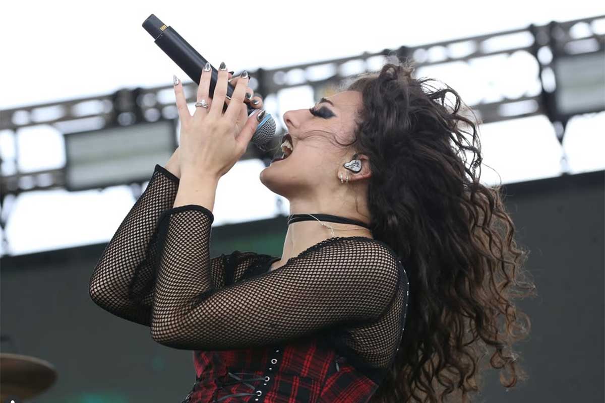 Magdalene Rose on ChristianRock.Net